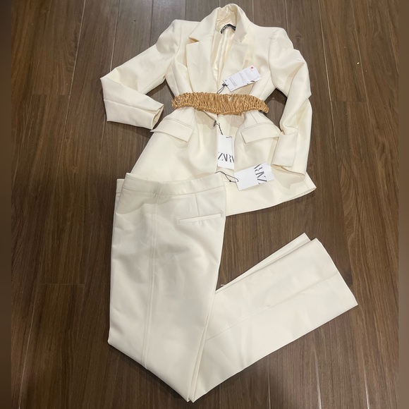 Zara | Pants & Jumpsuits | Zara Cream Tapered Suit With Split Ends ...